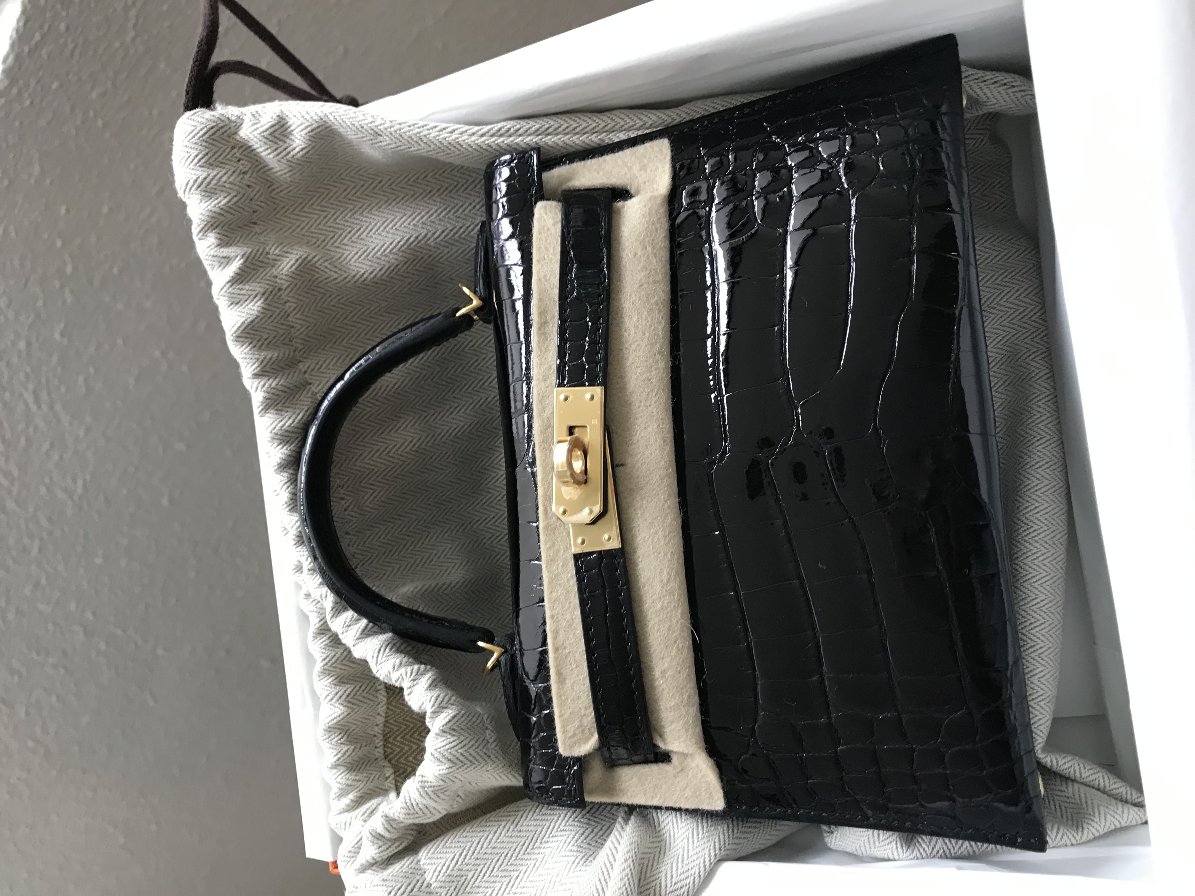 Hermes kelly 20 Black shiny croc GHW – Ruelamode
